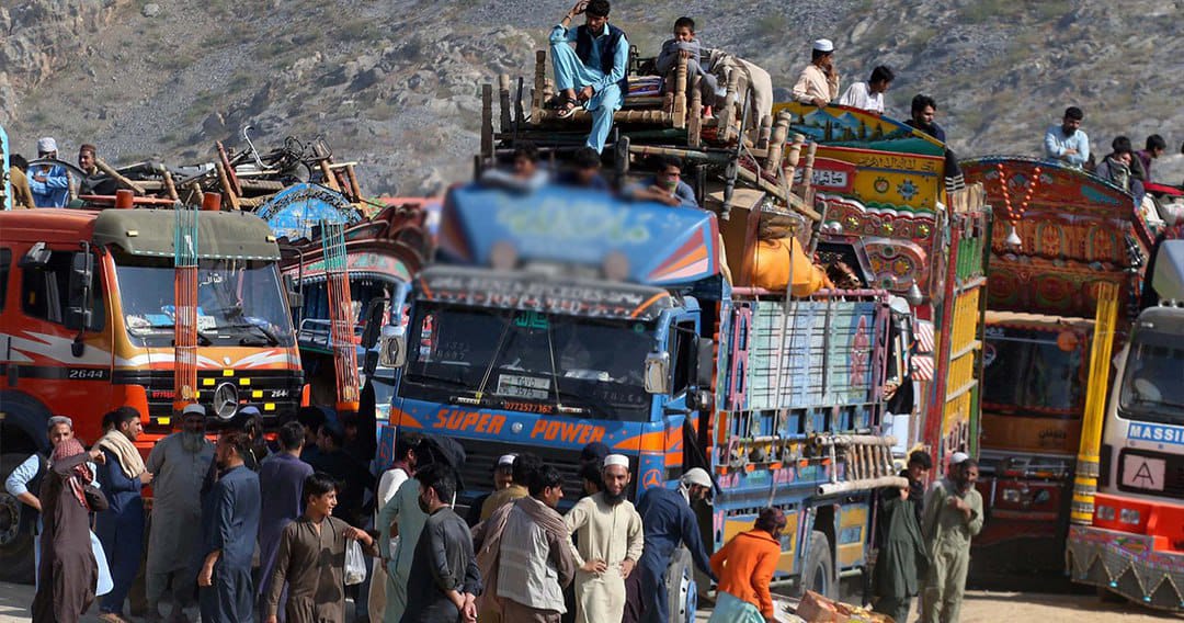 Pakistan Evicted Nearly Two Thousand Afghanistani Refugees in Single ...